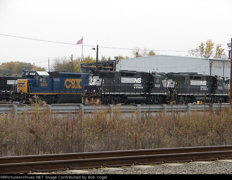 CSX 8974; NS 5222 and 5221